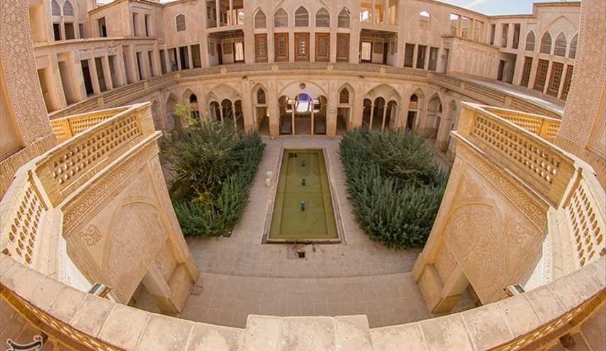 Iran's Beauties in Photos: Abbasi House
